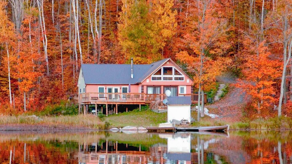 The Challenge of Revitalizing an Old Cottage: A Comprehensive Guide for ...